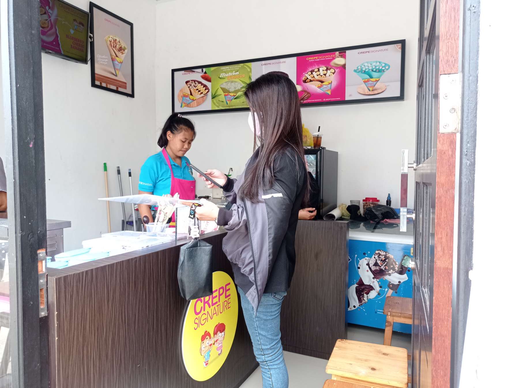 Crepe Signature Diminati Konsumen - Kapabar.com