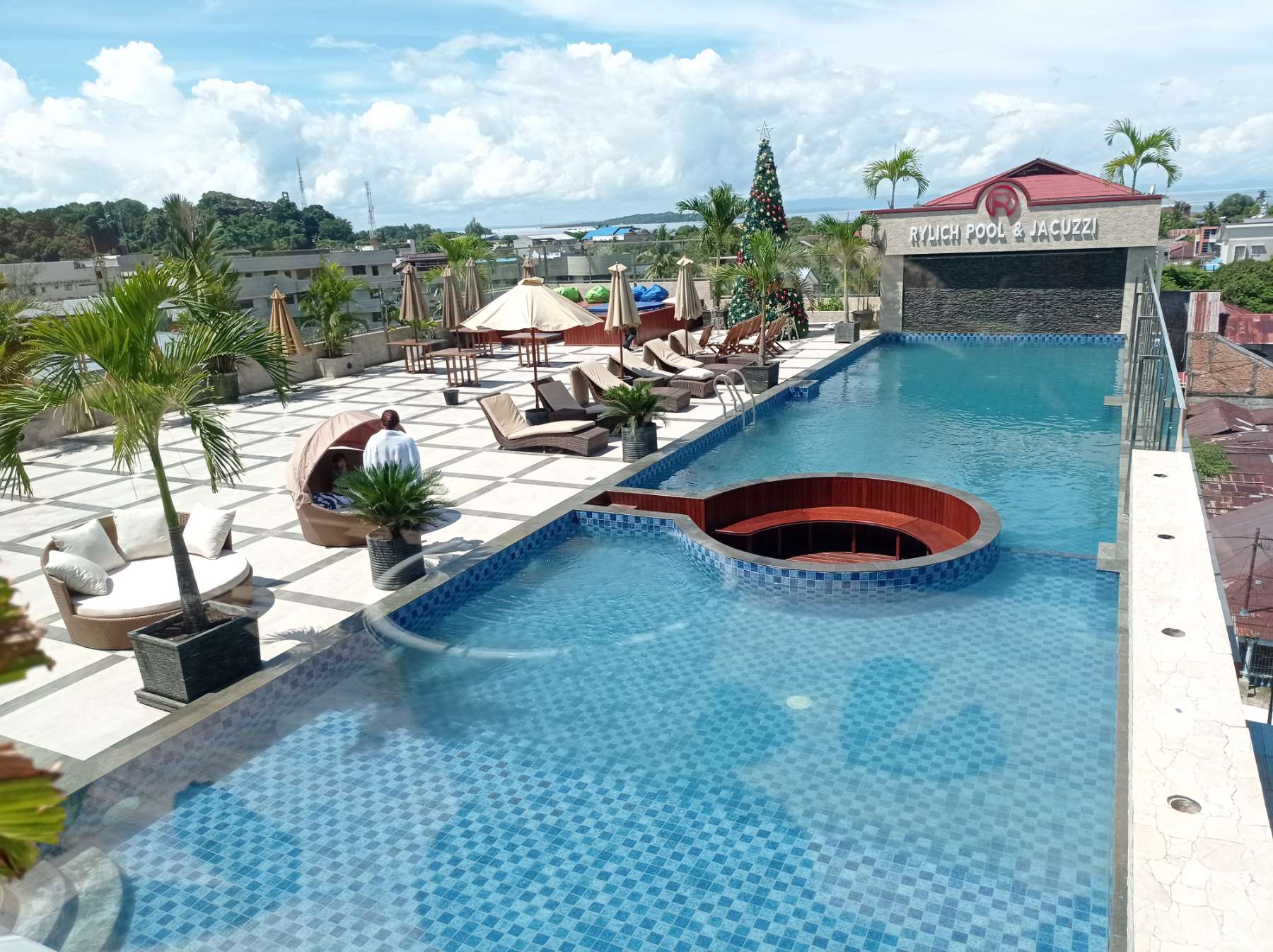 Rylich Panorama Tambah Fasilitas Rylich Pool dan Jacuzzi - Kapabar.com